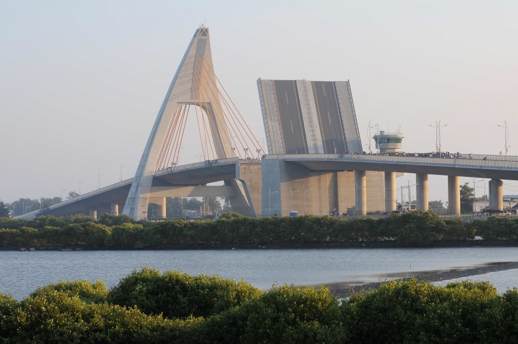 wIQÕ–ÀyÊS‹•KjÀy