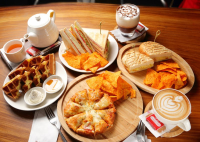 0ðS SŽ ß˜ 0Sunny Cafe